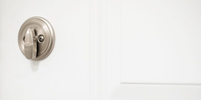 How to Install a Deadbolt: A Step-by-Step Guide for Homeowners